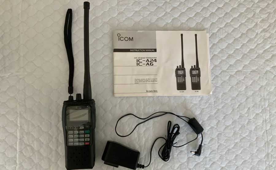 ICOM IC-A24 HANDHELD TRANSCEIVER WITH VOR NAVIGATION USED - 4852 ...